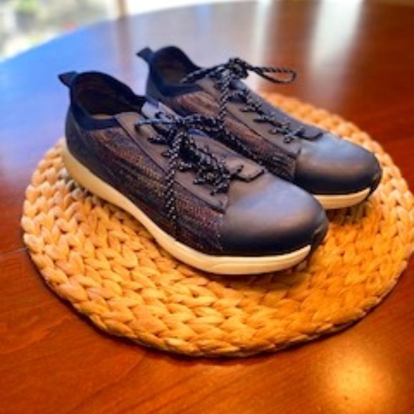 Alegria Traq | Shoes | Alegria Traq Qest Navy Multi Lace Up Sneaker ...